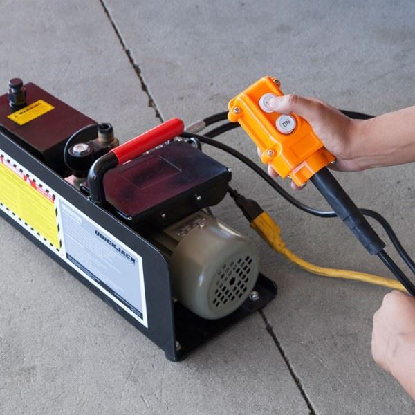 QUICK JACK PORTABLE CAR HOIST BL-5000SLX. Pac Performance Racing