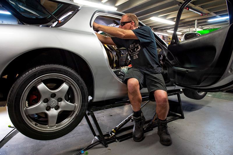 QUICK JACK PORTABLE CAR HOIST BL-5000SLX. Pac Performance Racing